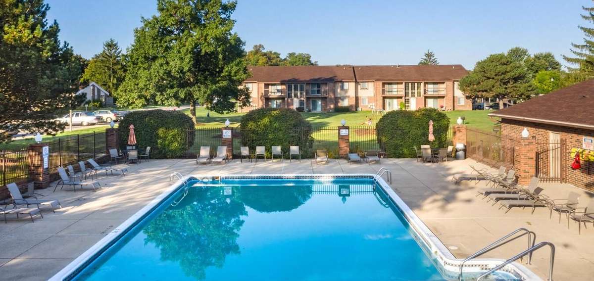 Evergreen Park Townhomes & Apartments | Lansing, MI